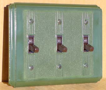 OLIVE GREEN BAKELITE SWITCH PLATE